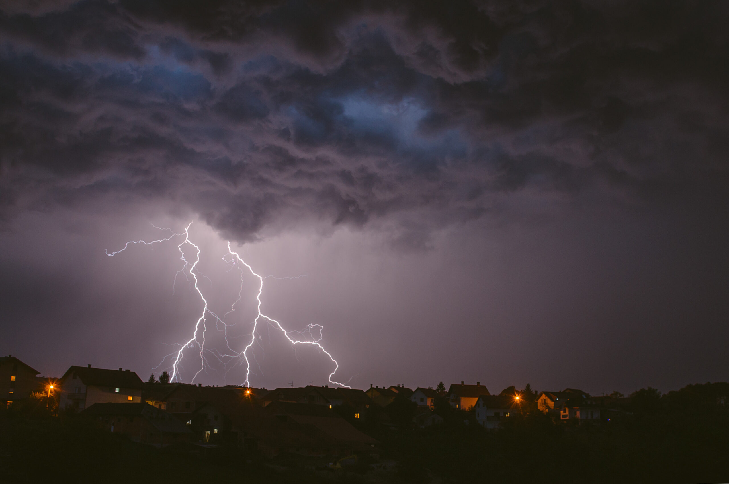 10 Weird Weather Events That Stunned the World